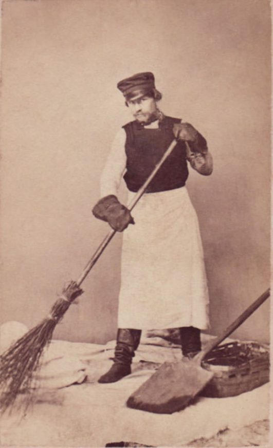 Historical Studio Portraits of Russian Working-Class People From the ...