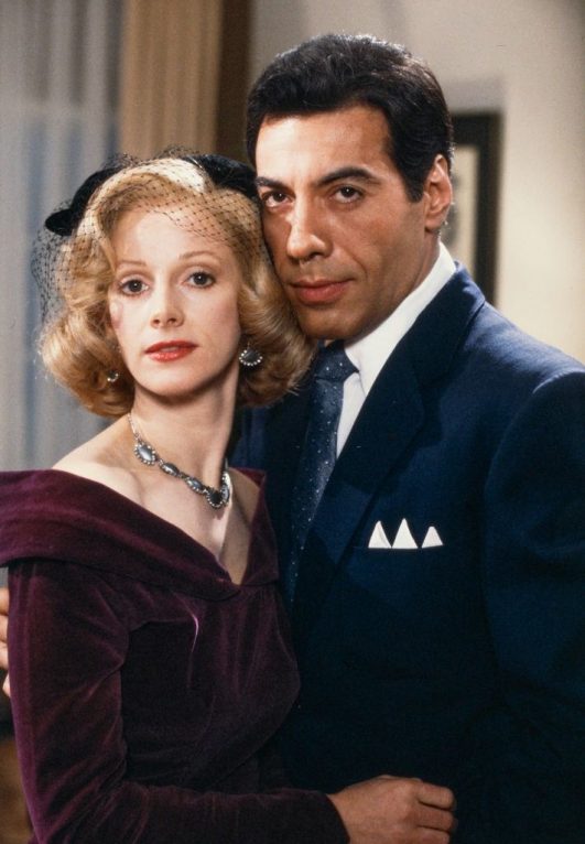 Sondra Locke: Life Story and Gorgeous Photos of Charismatic Actress ...