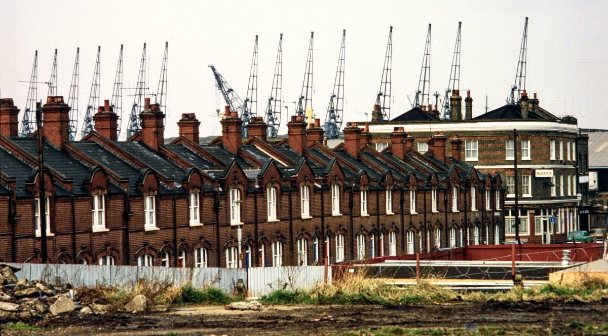 A Photographic Tour of Newham, London in 1991 by Peter Marshall