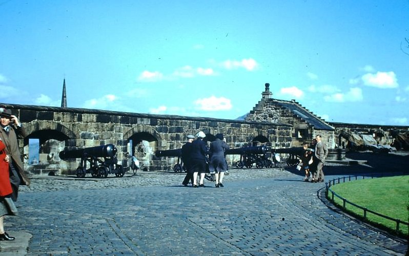 Stunning Vintage Photos Show Post-WWII Scotland in Vibrant Colors