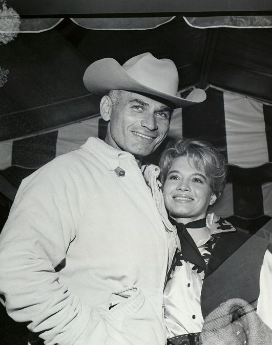 Angie Dickinson: Life Story and Gorgeous Photos from her Life and ...