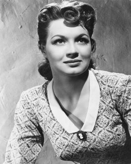 Angie Dickinson: Life Story and Gorgeous Photos from her Life and ...