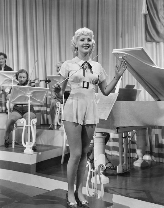 Betty Grable: Life Story and Gorgeous Photos of the Girl with Million ...