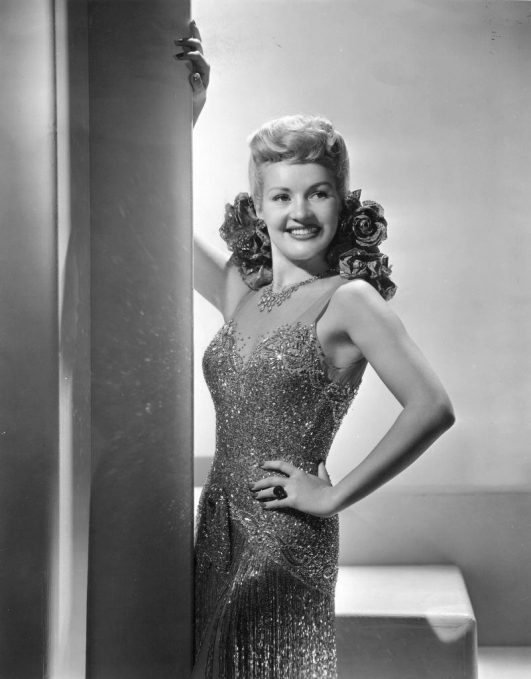 Betty Grable: Life Story and Gorgeous Photos of the Girl with Million ...