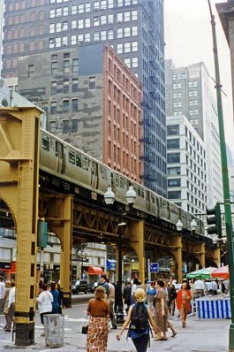A Look Back at Chicago in the Mid-1990s Through these Stunning Photos