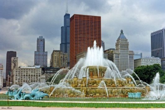 A Look Back at Chicago in the Mid-1990s Through these Stunning Photos