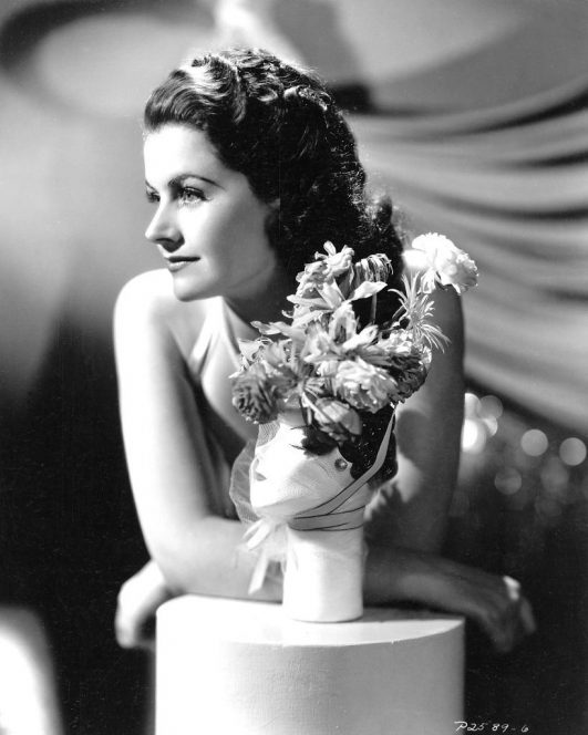 Margaret Lockwood: Life Story and Gorgeous Photos of Britain's Most ...
