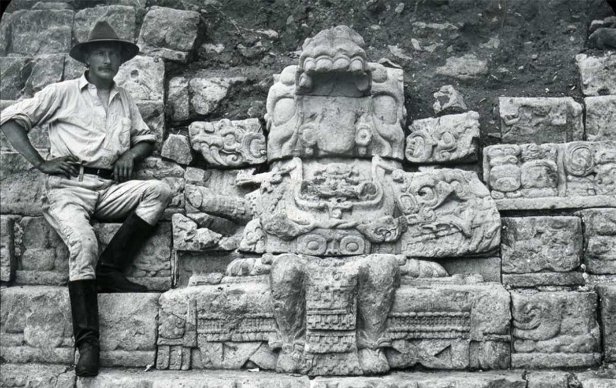 Fascinating Historical Photos documenting the Discovery of Maya Ruins ...