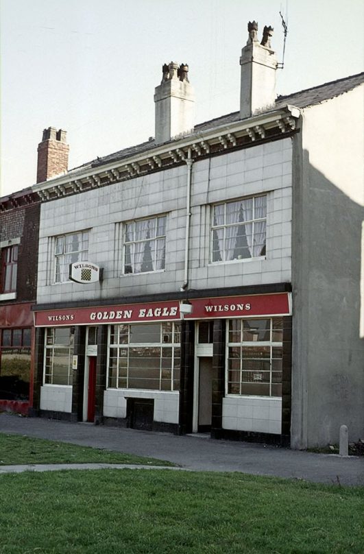 Pubs and Cinemas of old Manchester from the 1960s to 1990s Through ...
