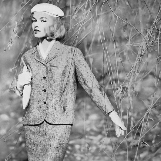 Glamorous Modeling Photos of the American Model Joan Olson in the 1950s