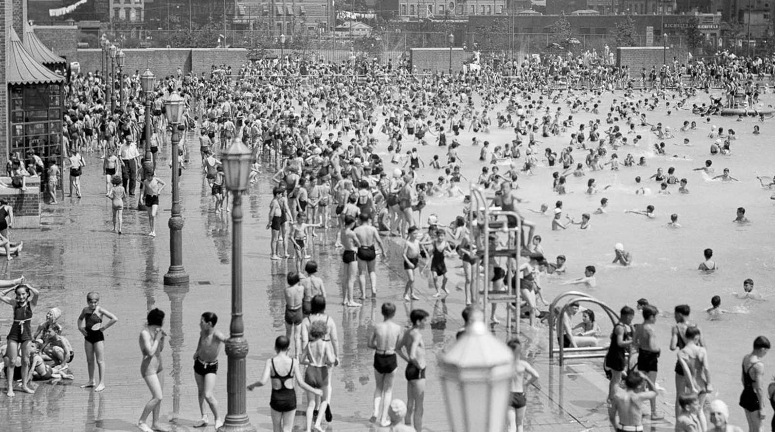 New York City's Swimming Pool: The History and Photos of the Pool ...