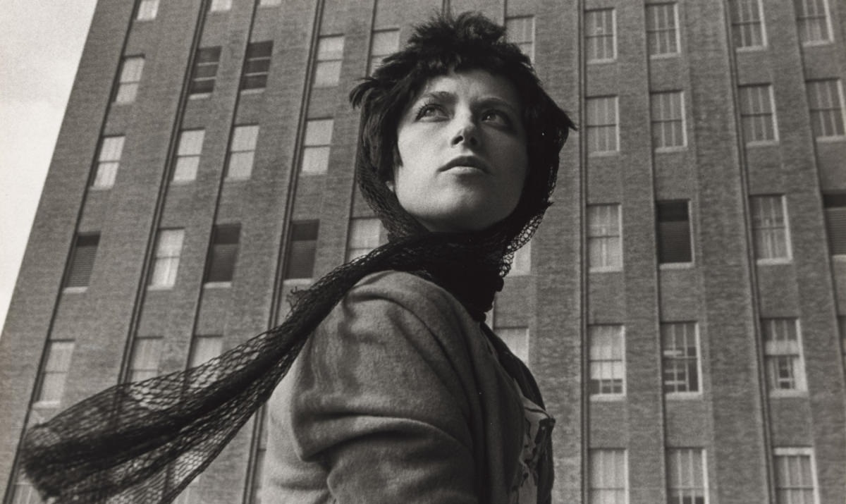 Untitled Film Stills: Cindy Sherman's Self-Portraits in Stereotypical ...