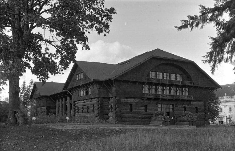 World's Largest Log Cabin: The Lost Historic Forestry Building of ...