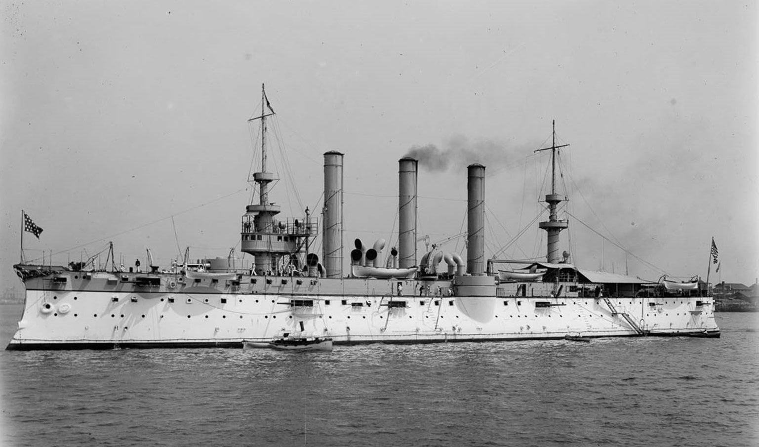 Stunning Historical Photos of USS Brooklyn in 1896 that Captured Inside ...