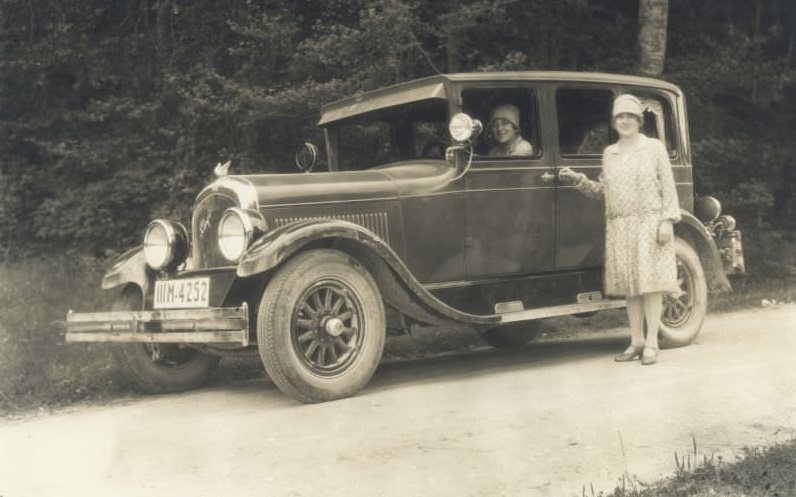 Fabulous Photos of People with their Chrysler Automobiles from the Past
