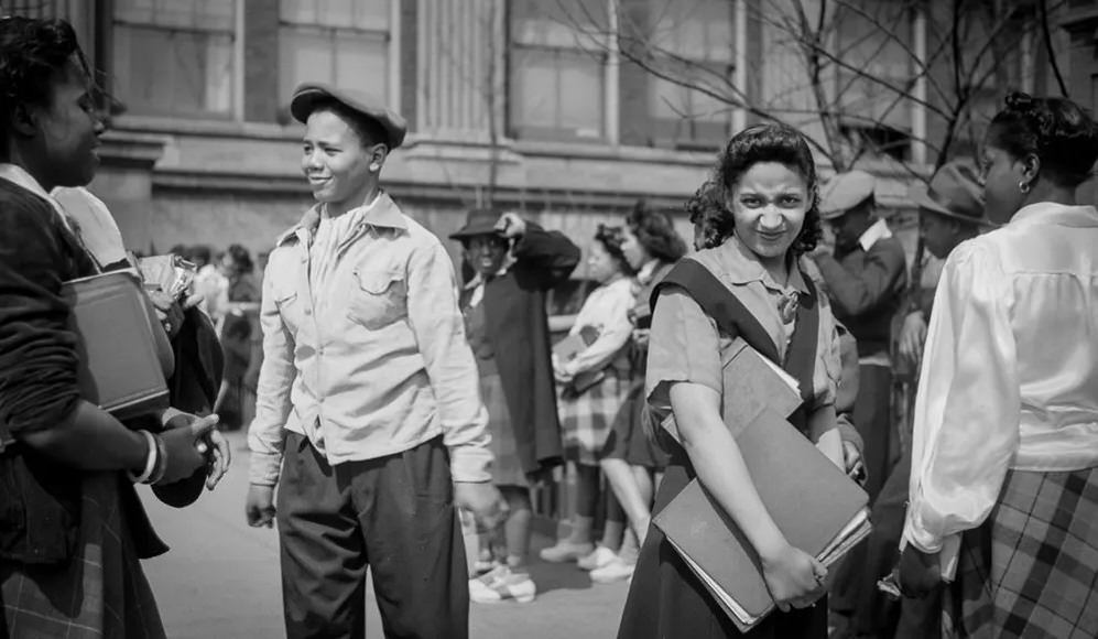 Life of African-Americans in Chicago's South Side in 1941 Through ...