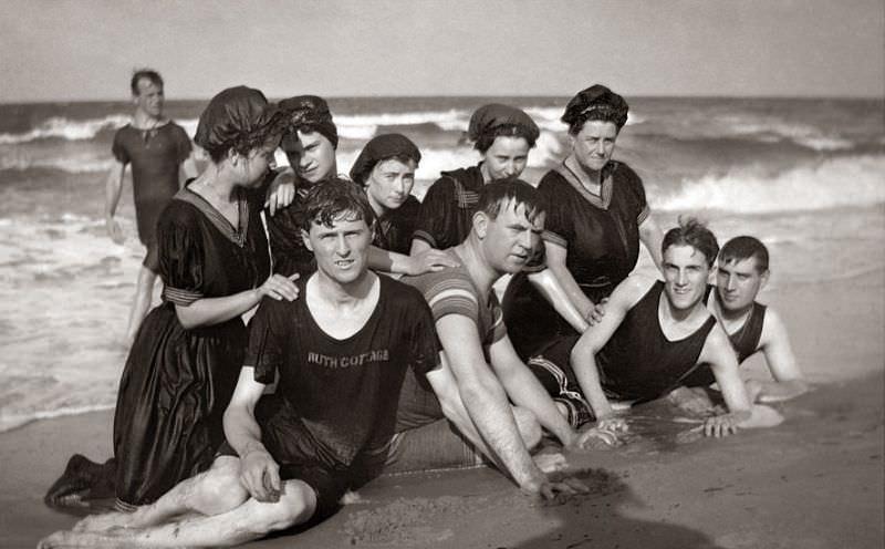 Spectacular Group Photos from the Early 20th Century