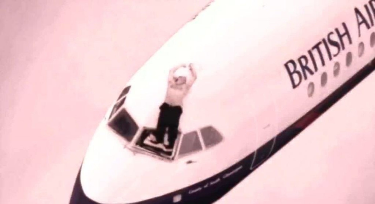 The Moment Tim Lancaster was Partially Sucked Out of a Plane: A Story ...