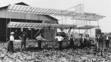 Spectacular Historical Photos Documenting the Early Days of Aviation