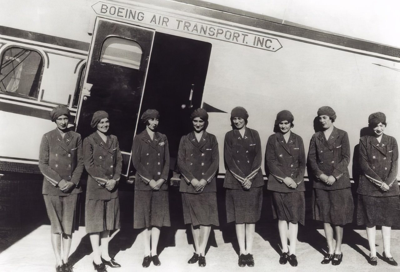 Pioneers of the Skies: The First Female Flight Attendants in the 1930s