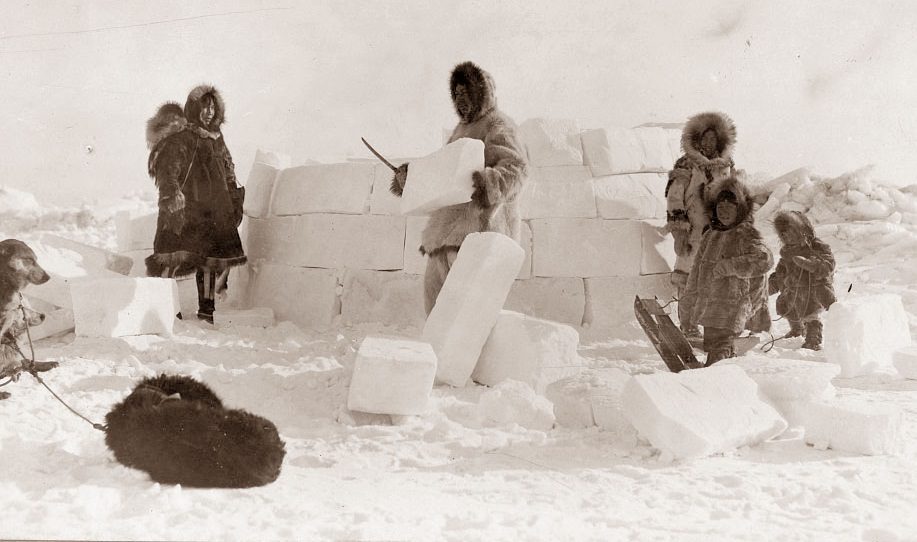 Life on the Ice: Vintage Photos of Everyday Life Among Eskimo People in ...